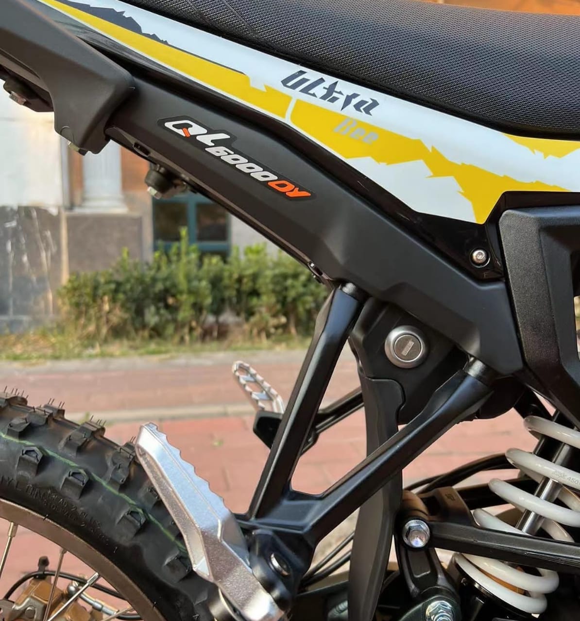 Купить SUR-RON Ultra Bee, по цене 420 000 руб., в разделе «SUR-RON ...